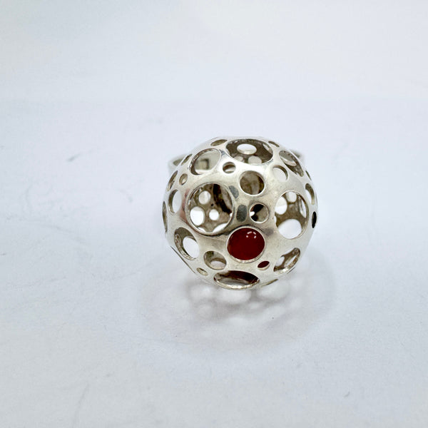 Liisa Vitali, Finland 1971. Vintage Sterling Silver Carnelian Sphere R ...